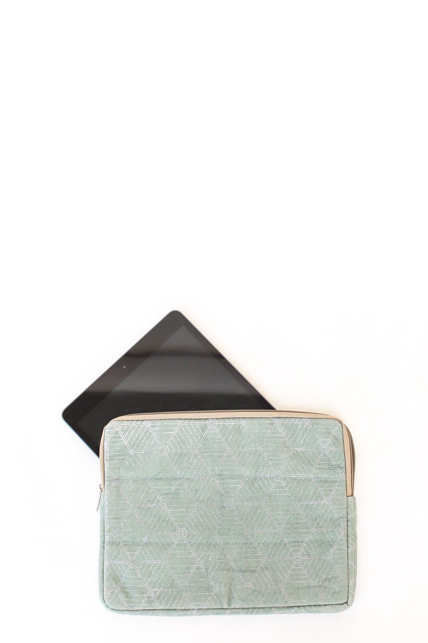 Canvas Tablet Case, Malindi – Handspun Hope